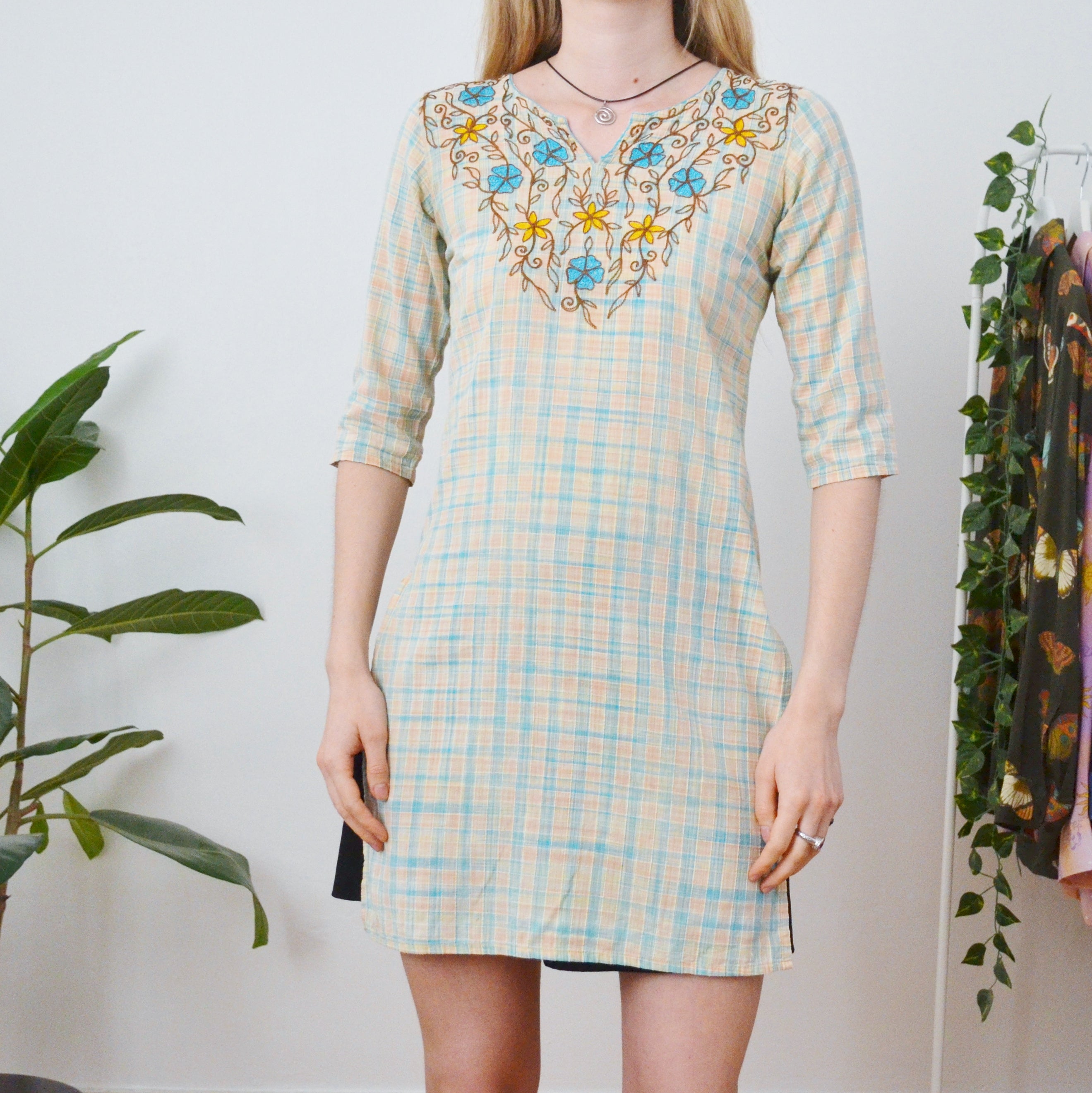 Embroidered tunic S – Betty Berry